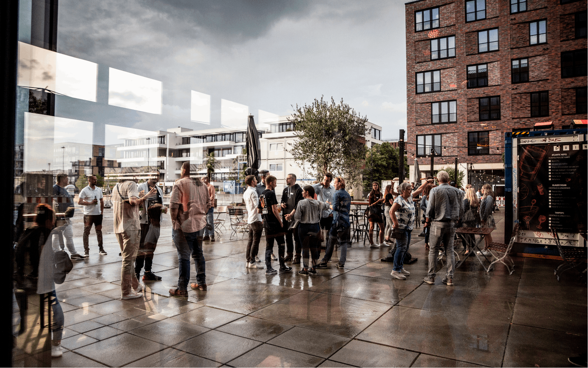 Weinbar am Europahafen Bremen - Bar rique winehouse