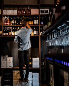 Weinbar am Europahafen Bremen - Bar rique winehouse